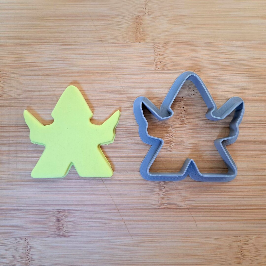 Fantasy Rogue Cookie Cutter. TTRPG Character Thief Biscuit. D&D Dnd PC ...