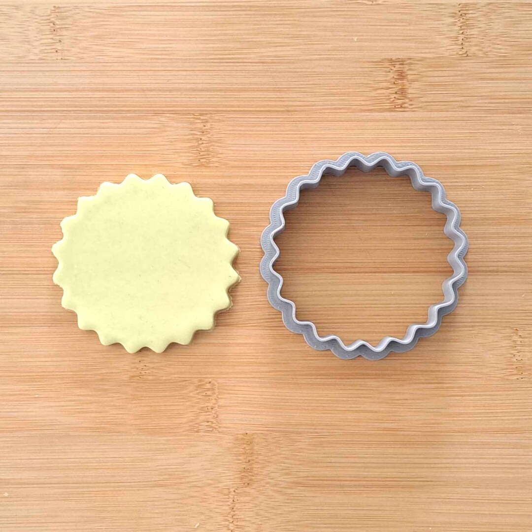 Scalloped Circle Ravioli Shaped Cookie Cutter. Message Plaque Biscuit ...
