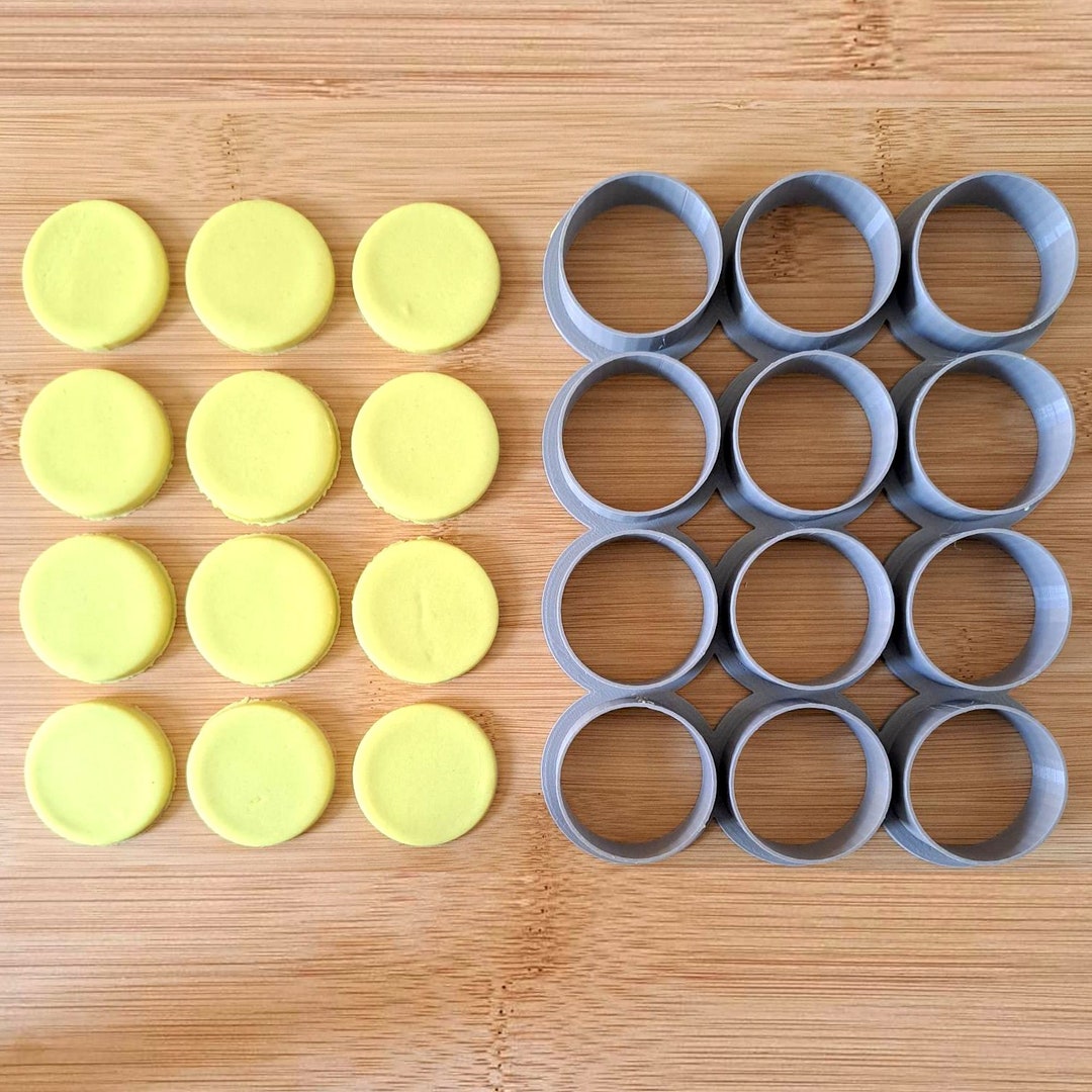 Multi-circle Cookie Cutter. Lots of Circle Shaped Biscuits. 12 Circles ...