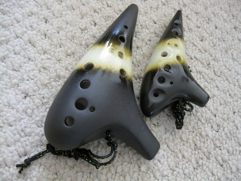 Combo Ocarina : Black and White Interlaced Alto C and Soprano G Ceramic ...