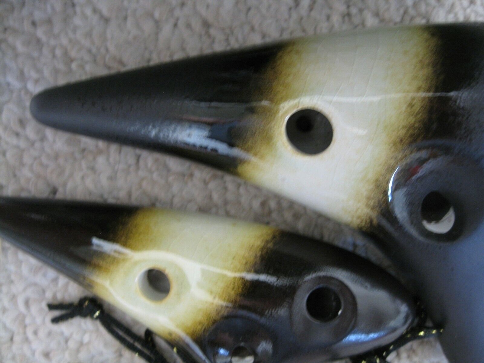 Combo Ocarina : Black and White Interlaced Alto C and Soprano G Ceramic ...