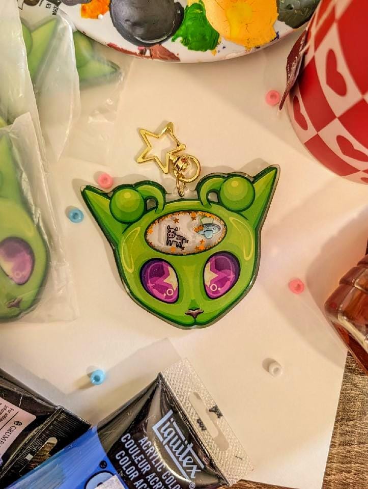 Alien Cat Shaker Keychain - Etsy