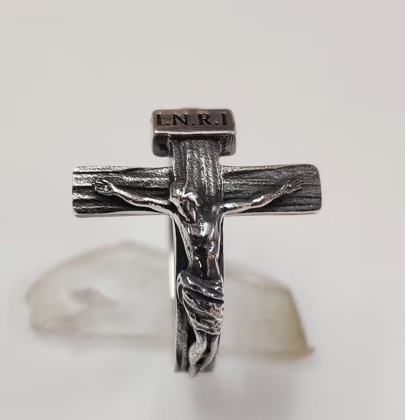 Jesus Christ Crucifix Cross Christian Band Ring in Sterling Silver ...