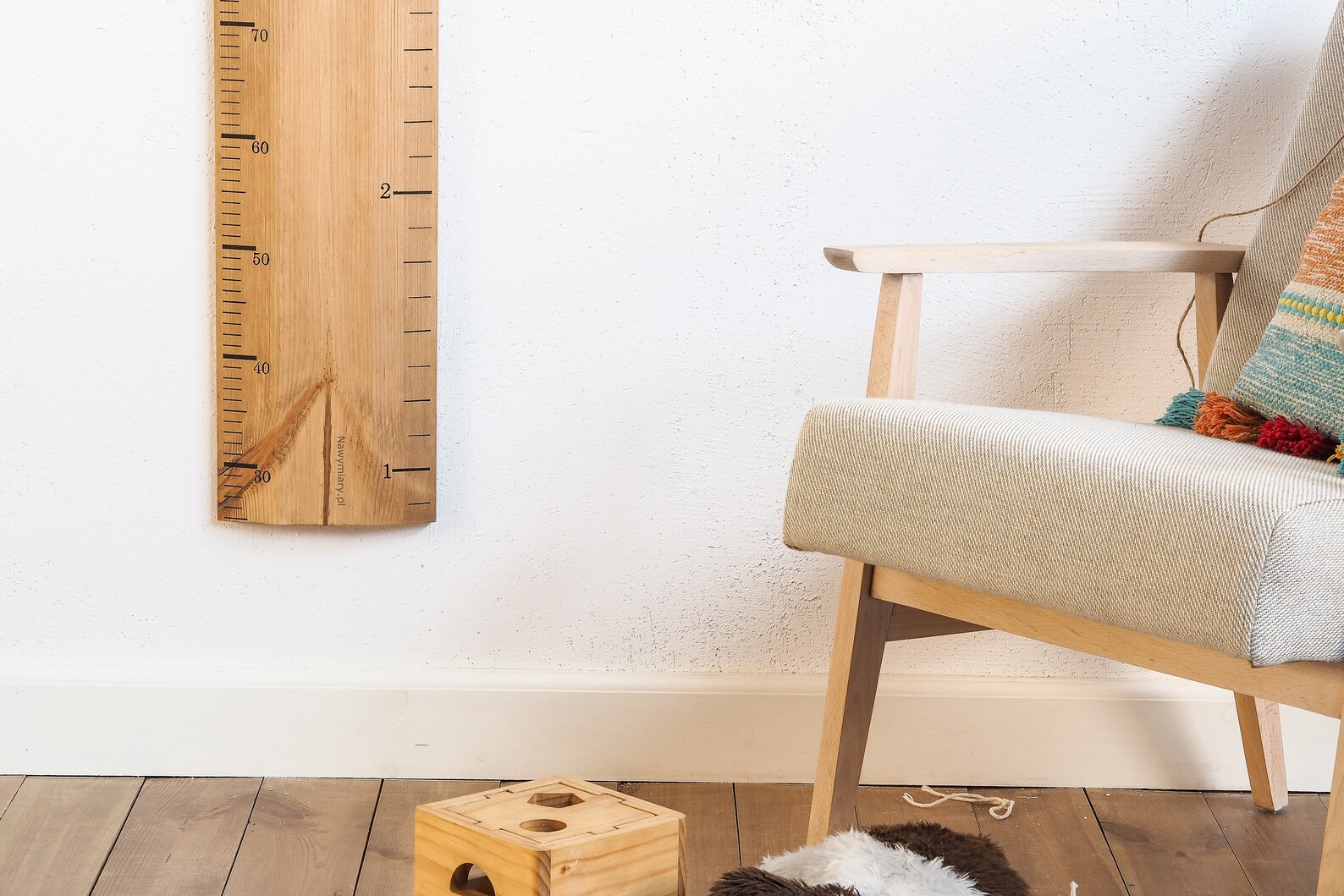 Double Sided Scandi Wooden Growth Chart, Scandinavian Minimal Wall ...