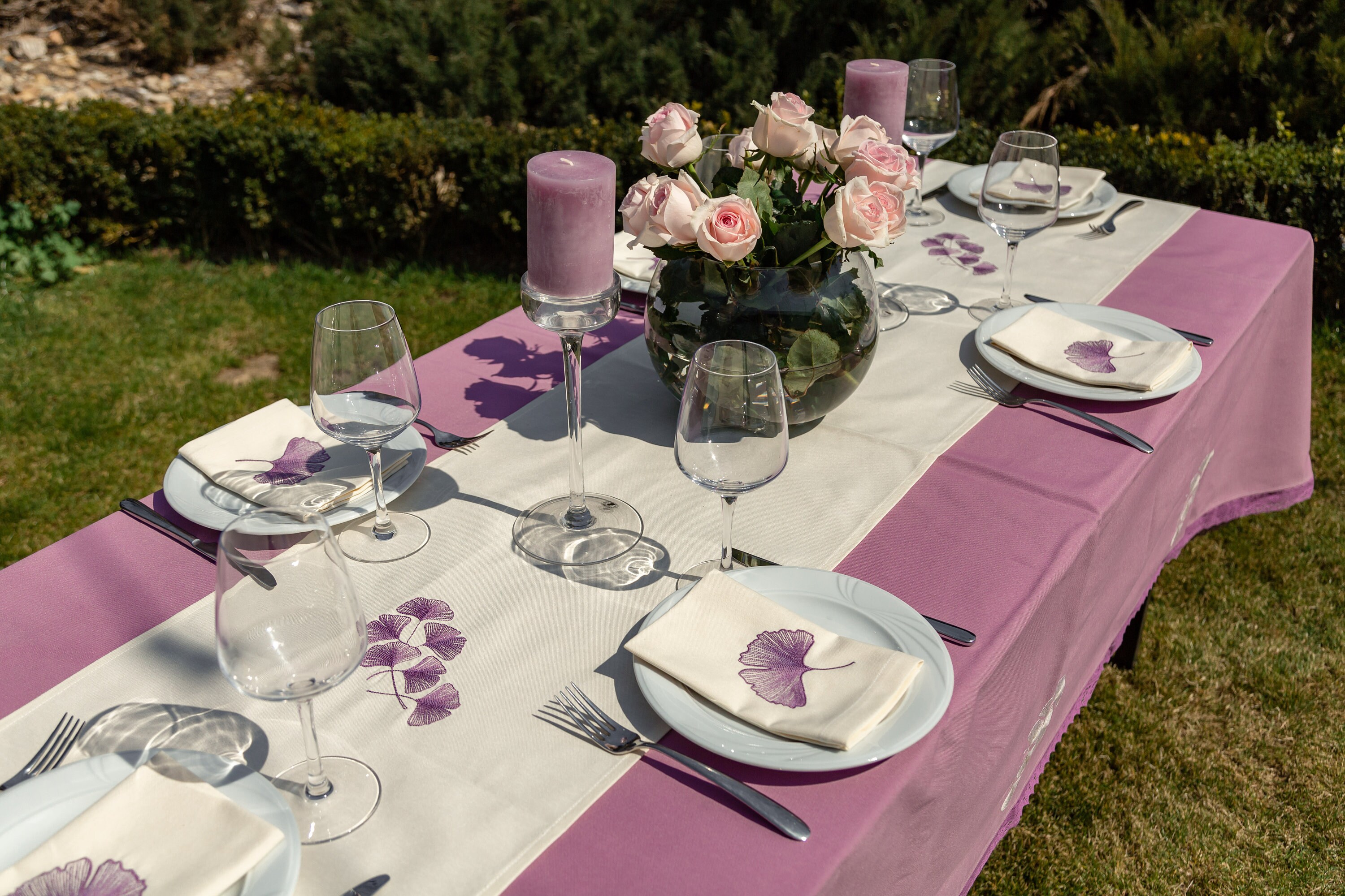 PLUM Table Set - Etsy