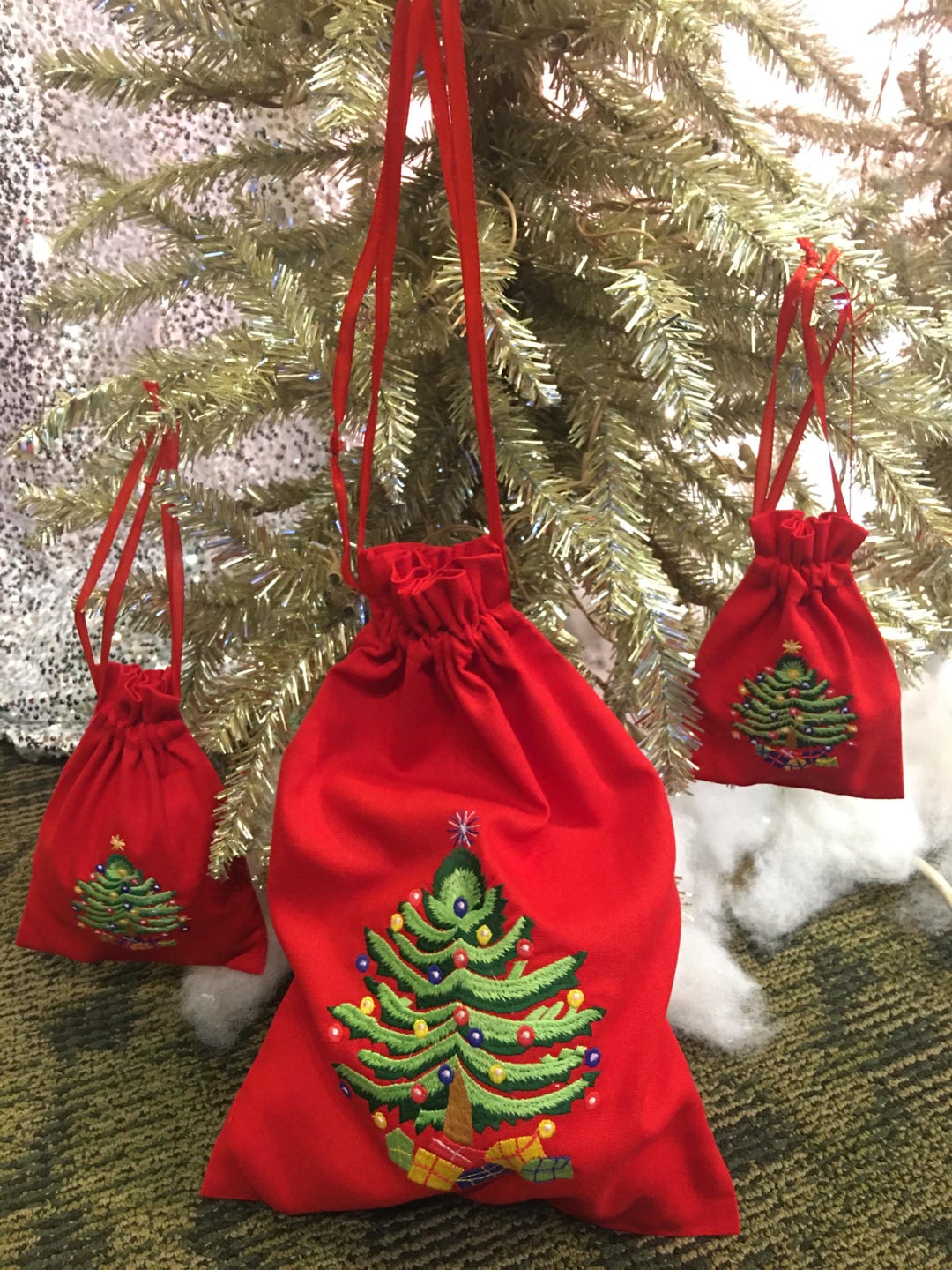 Red Linen Christmas Gift Bag, Santa Gift Sack, Christmas Tree Gift Bag ...