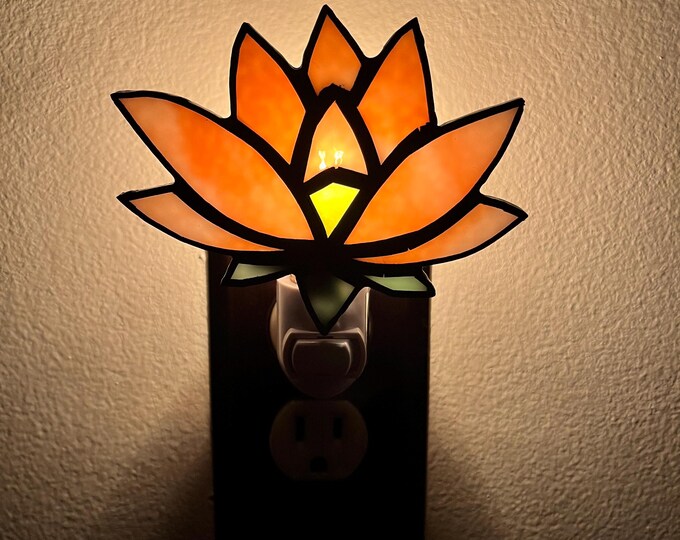 Handcrafted Lotus Flower Stained Glass Nightlight, Pink Lotus Stained ...