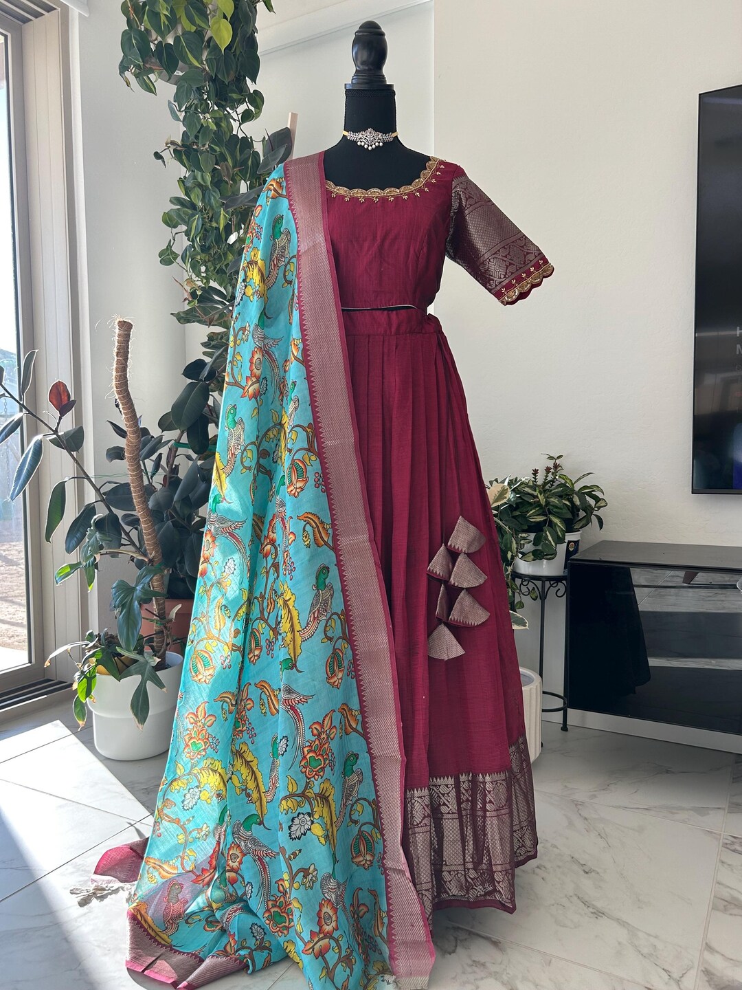 Handloom Mangalgiri Pattu With Maggam Work Blouse and Digital Print ...