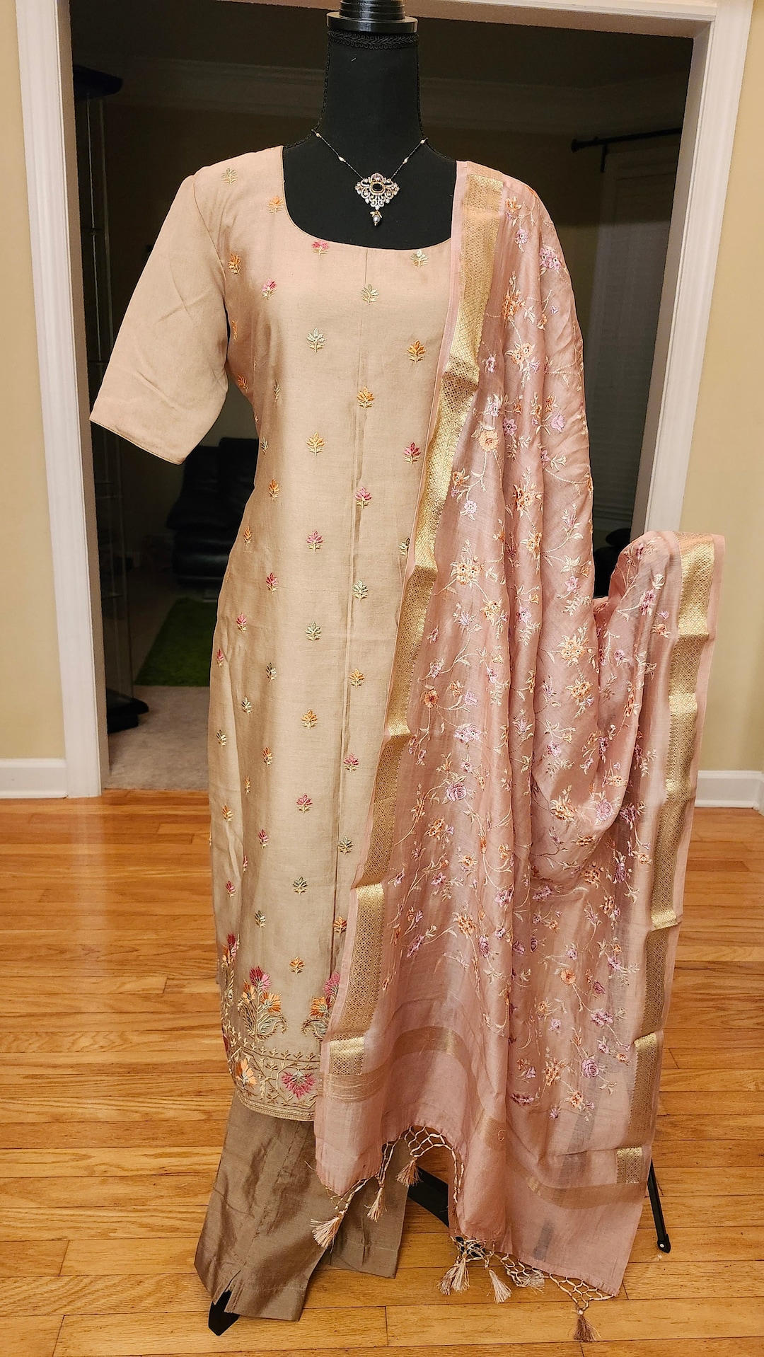 Cotton Thread Work 3 Piece Kurti Set With Organza Allover Thread Work ...