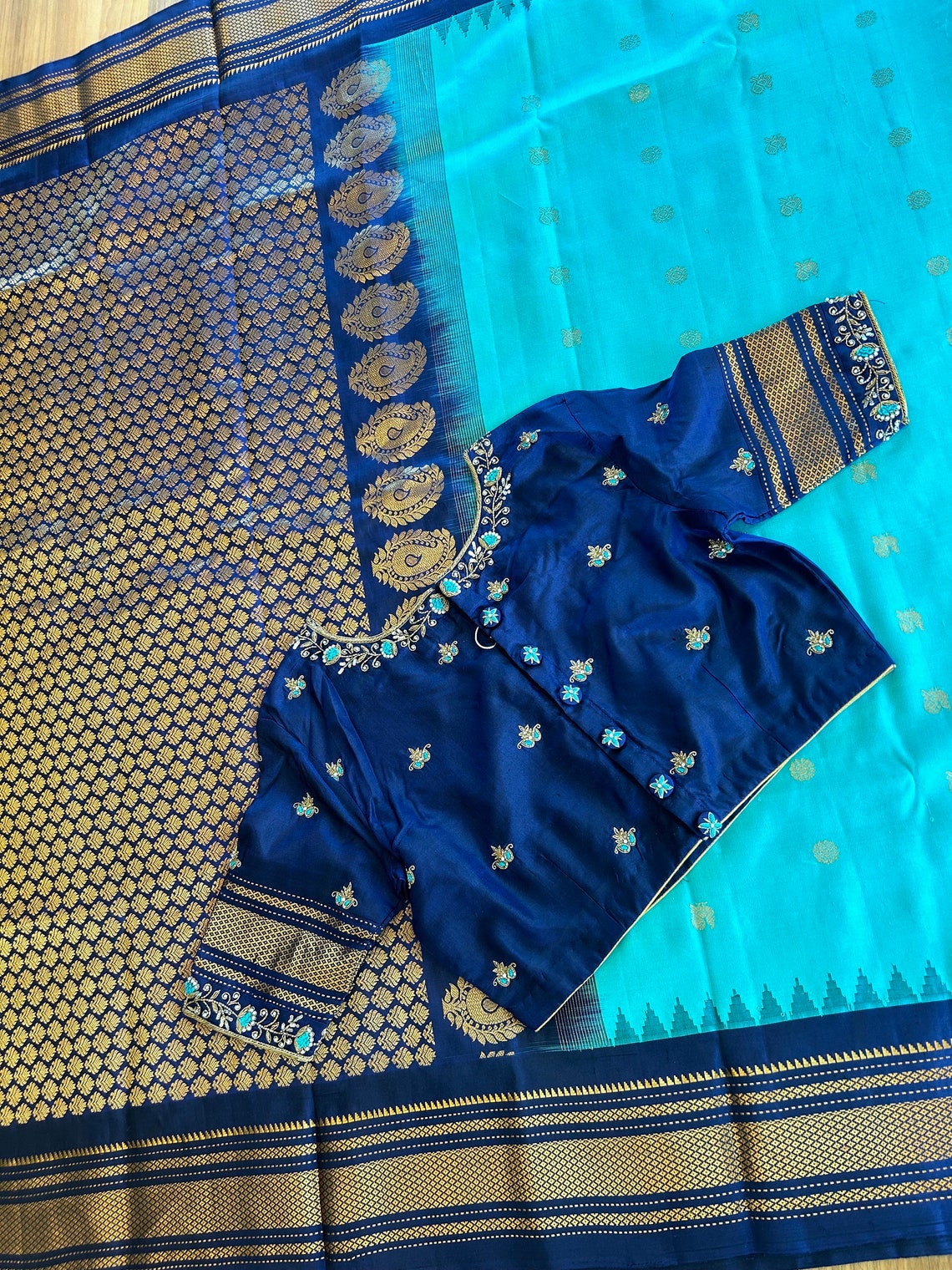 Pure Handloom Gadwal Pattu Saree With Maggam Work Blouse - Etsy