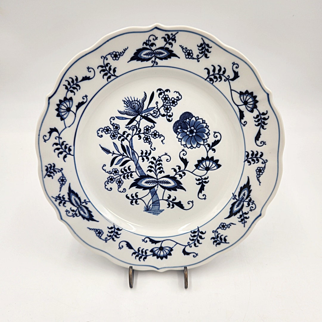 Vintage 1970's Blue Danube Blue and White Blue Onion Pattern 8 1/2 Inch ...