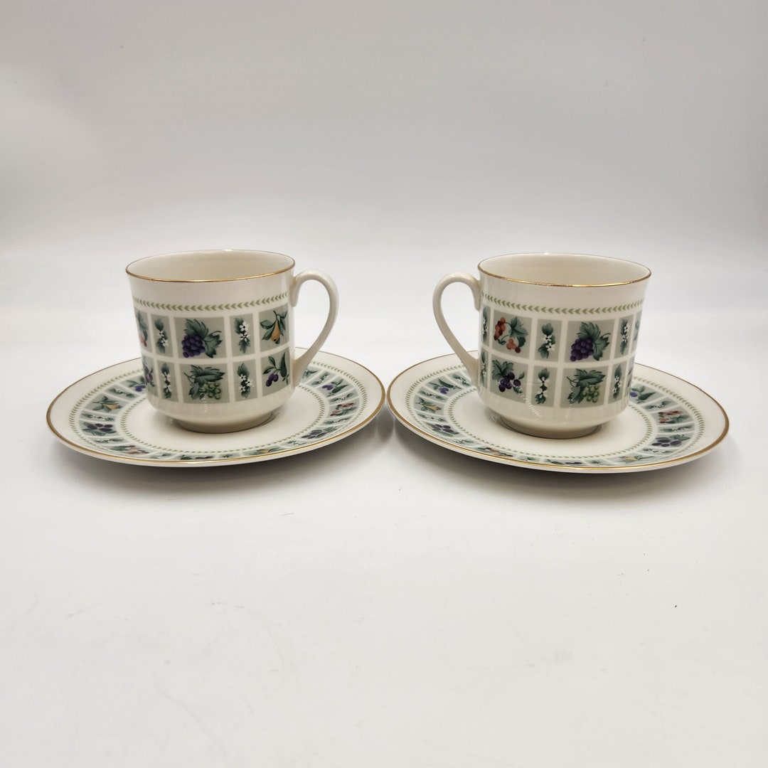 Vintage 1970's - 80's Royal Doulton Tapestry Set of 2 Cups and Saucers - Etsy