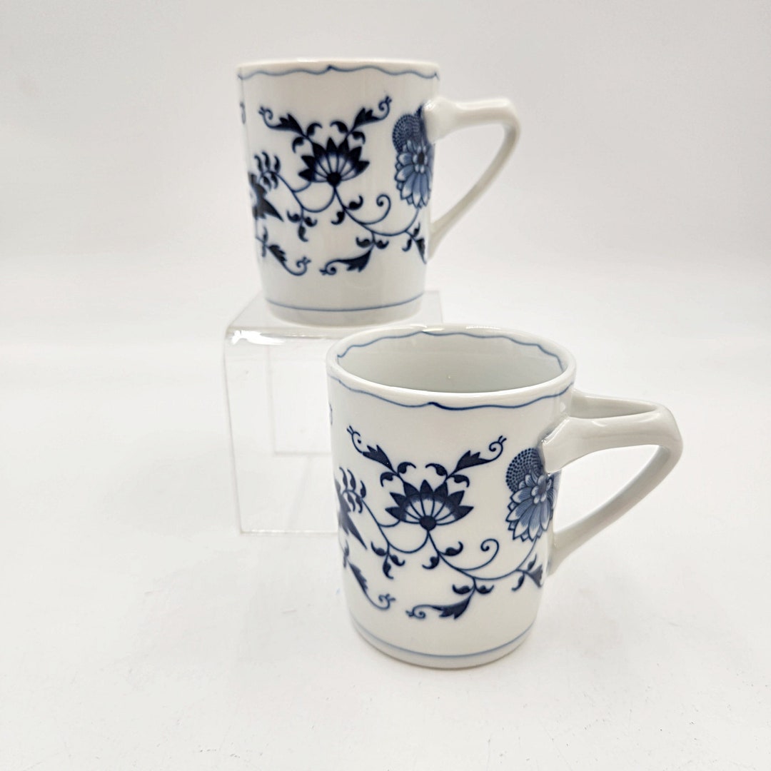 Vintage 1970's Blue Danube Blue and White Blue Onion Pattern Pair of Demitasse Cups - Etsy