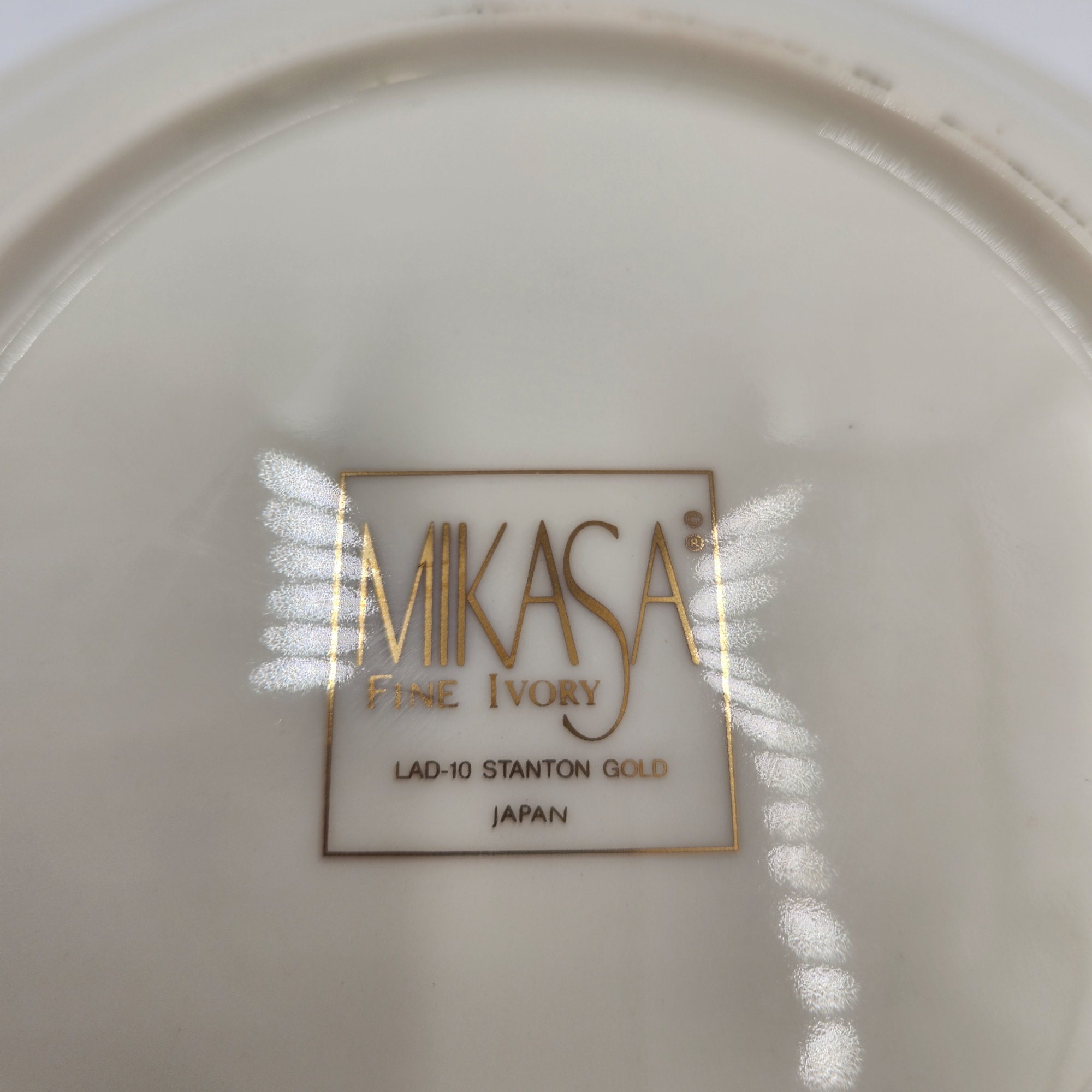 Vintage 1980's 90's Mikasa Stanton Gold LAD 10 Round Ivory and Gold ...