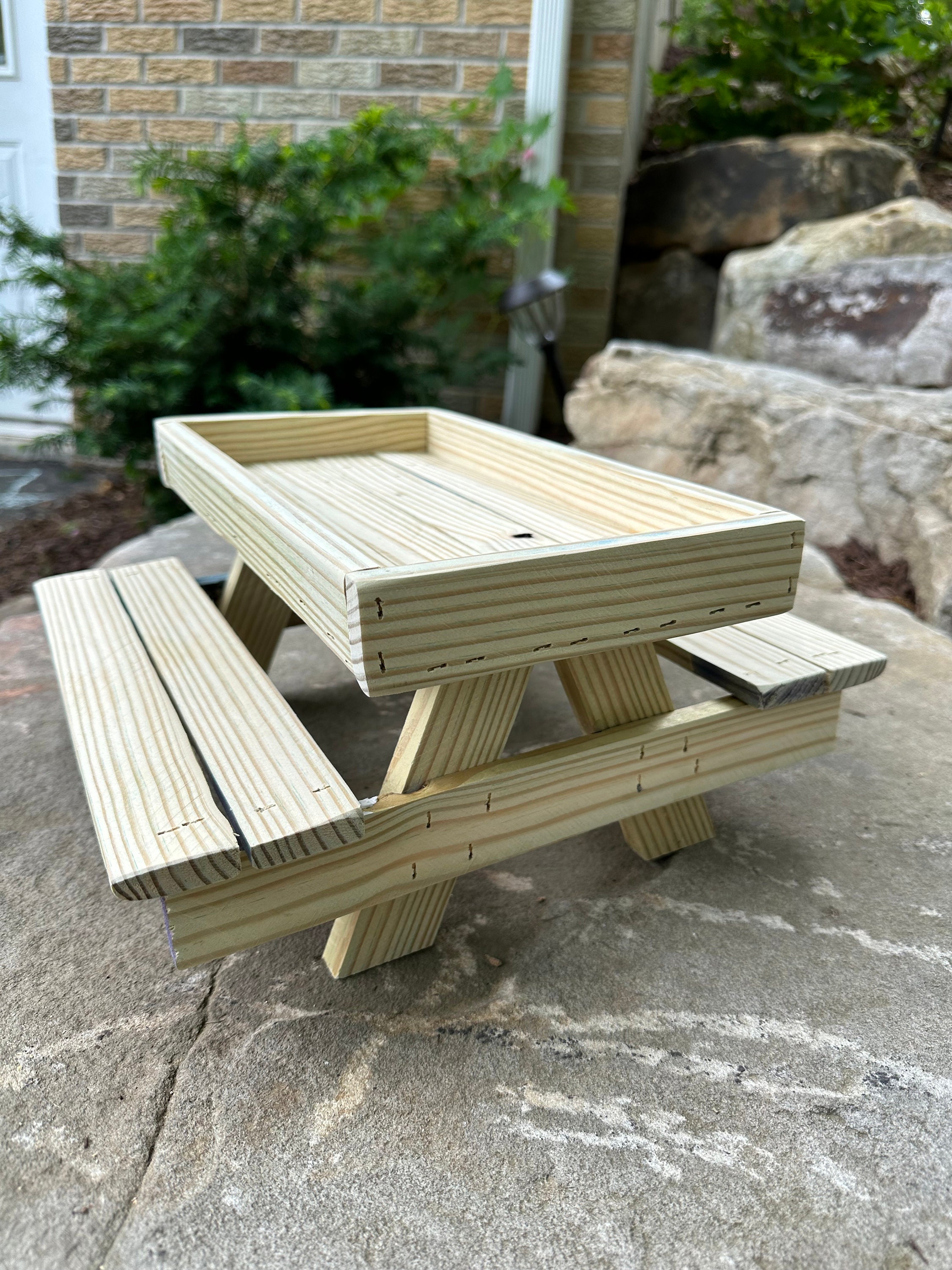 Chicken Picnic Table, Chicknic Table, Bird/squirrel Feeder - Etsy