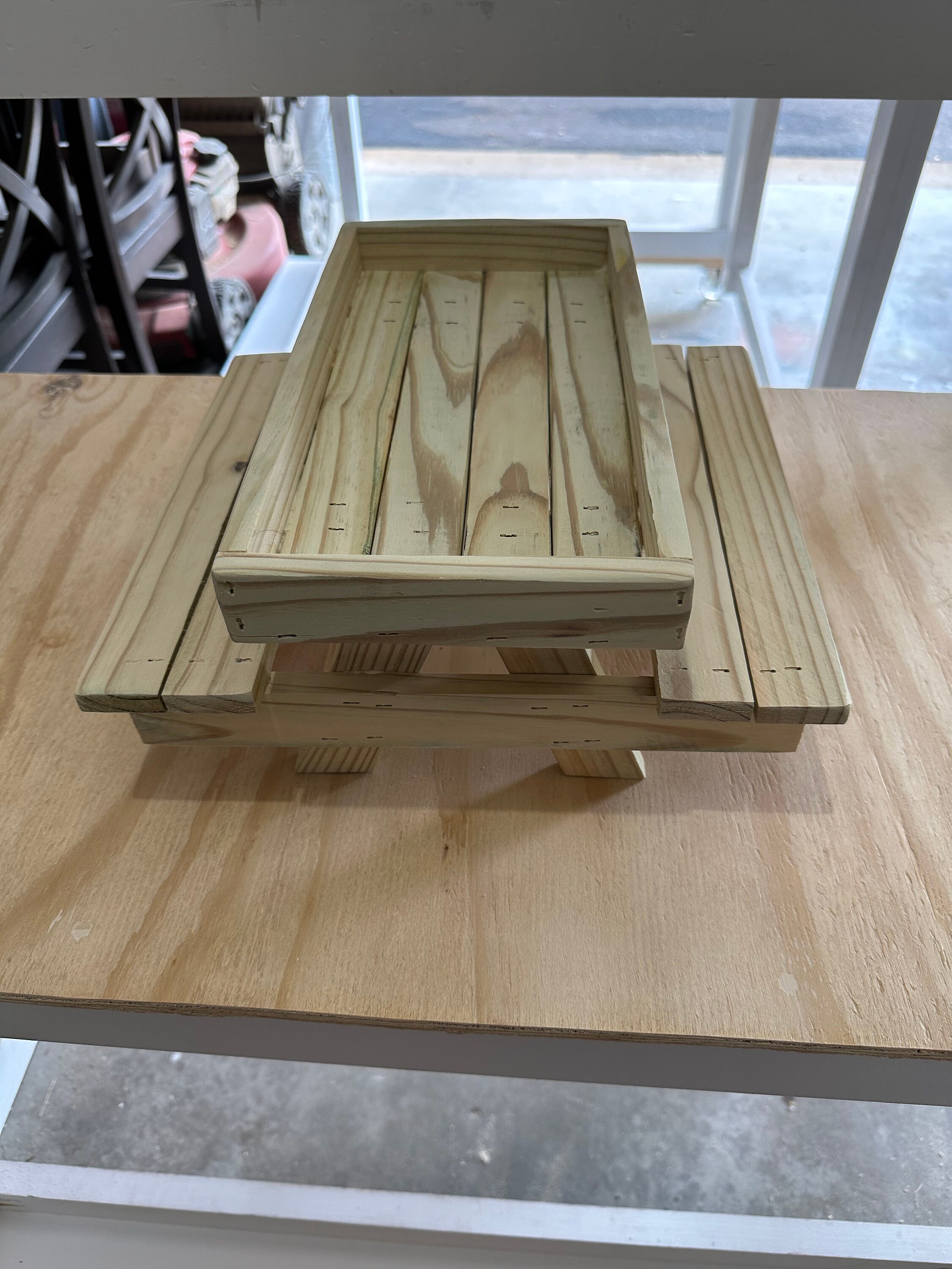 Chicken Picnic Table, Chicknic Table, Bird/squirrel Feeder - Etsy