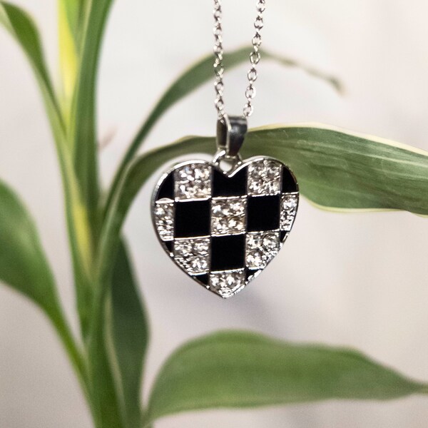 Checkered Heart - Etsy
