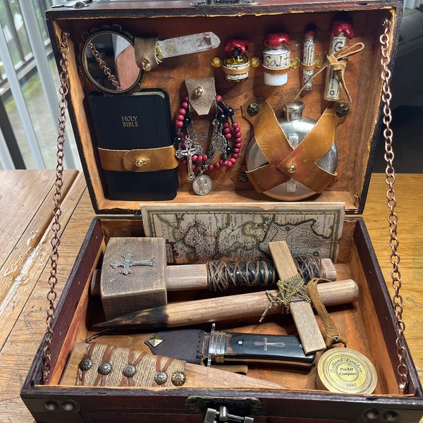 Vampire Hunting Kit - Etsy