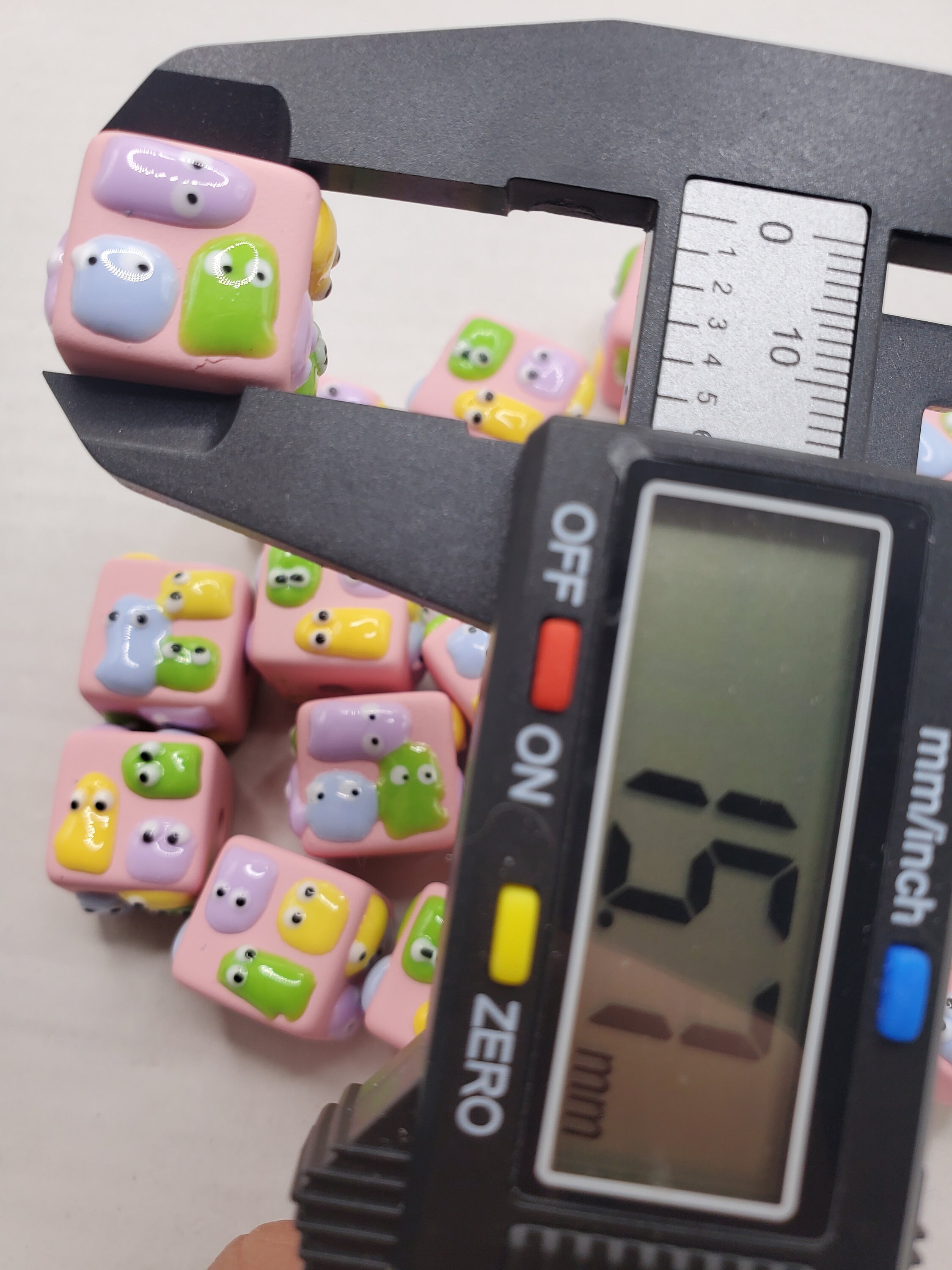 Pacman Handprints Cube Bead - Etsy