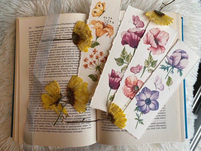 Flower Bookmarks , Book Lovers, Set of 4 Botanical Flowers in ...