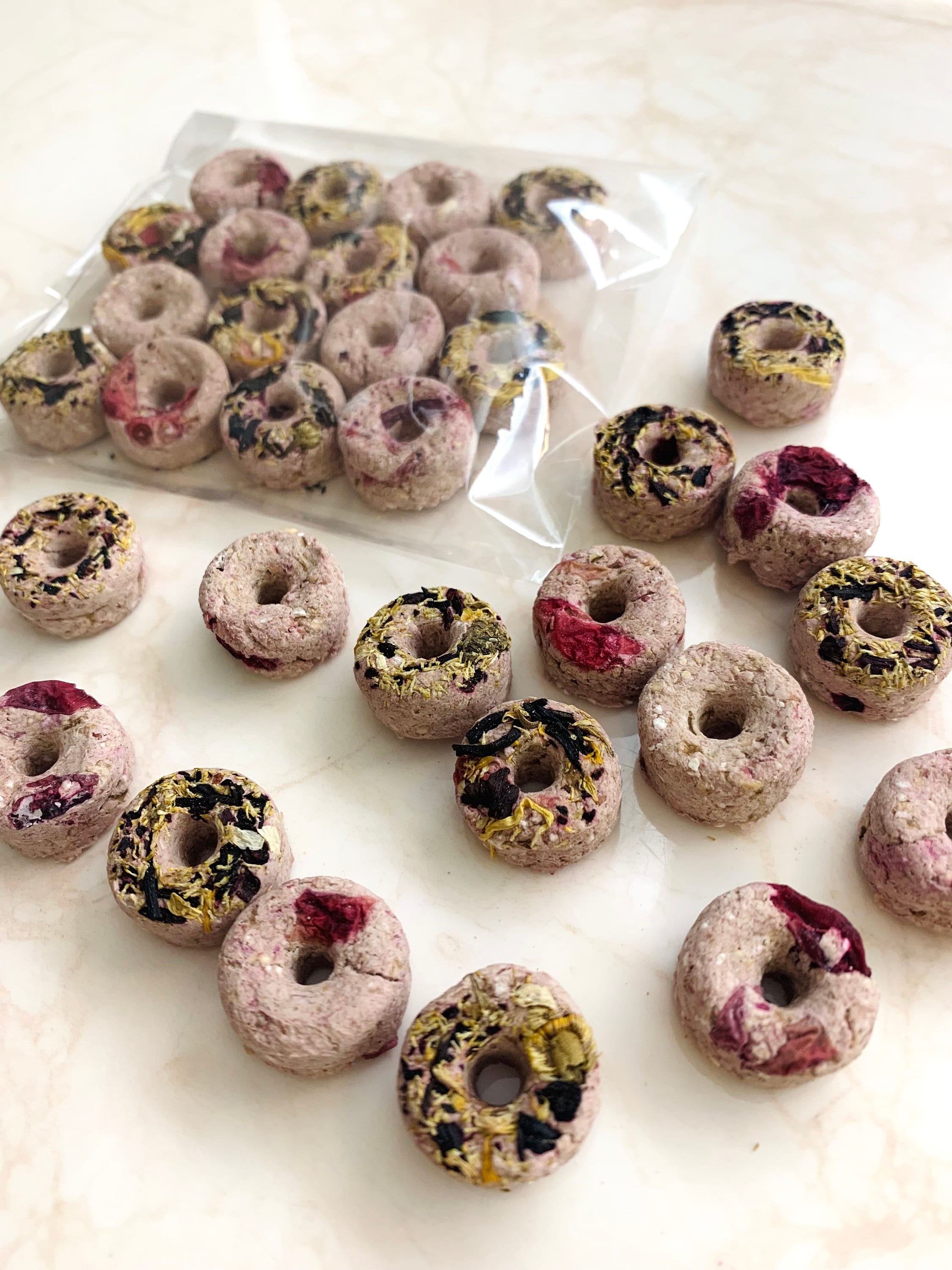 Gourmet Mini Donut Treats for Rabbits | Quality Treats for Rabbits ...