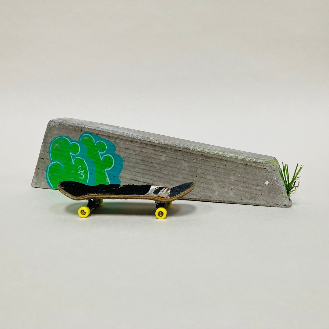 HUBBA HUBBA - Realistic Fingerboard Street Obstacle in Cast Concrete - Etsy