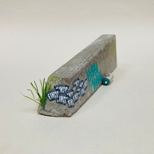 HUBBA HUBBA - Realistic Fingerboard Street Obstacle in Cast Concrete - Etsy
