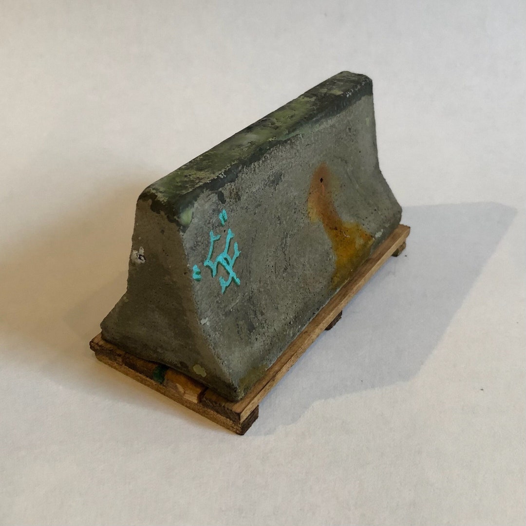 CONCRETE BARRIER - Realistic Fingerboard Obstacle in Cast Concrete - Etsy