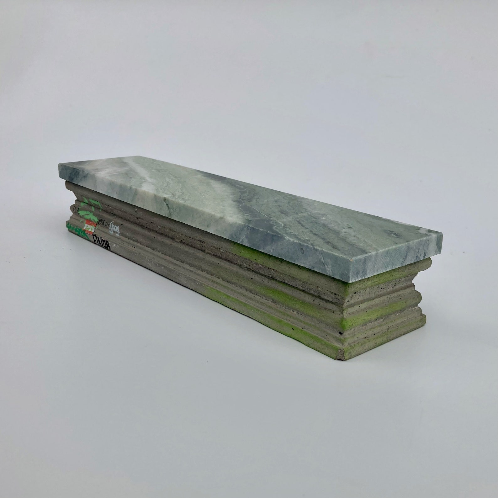 HISTORIC LEDGE - Realistic Fingerboard Street Obstacle in Cast Concrete ...