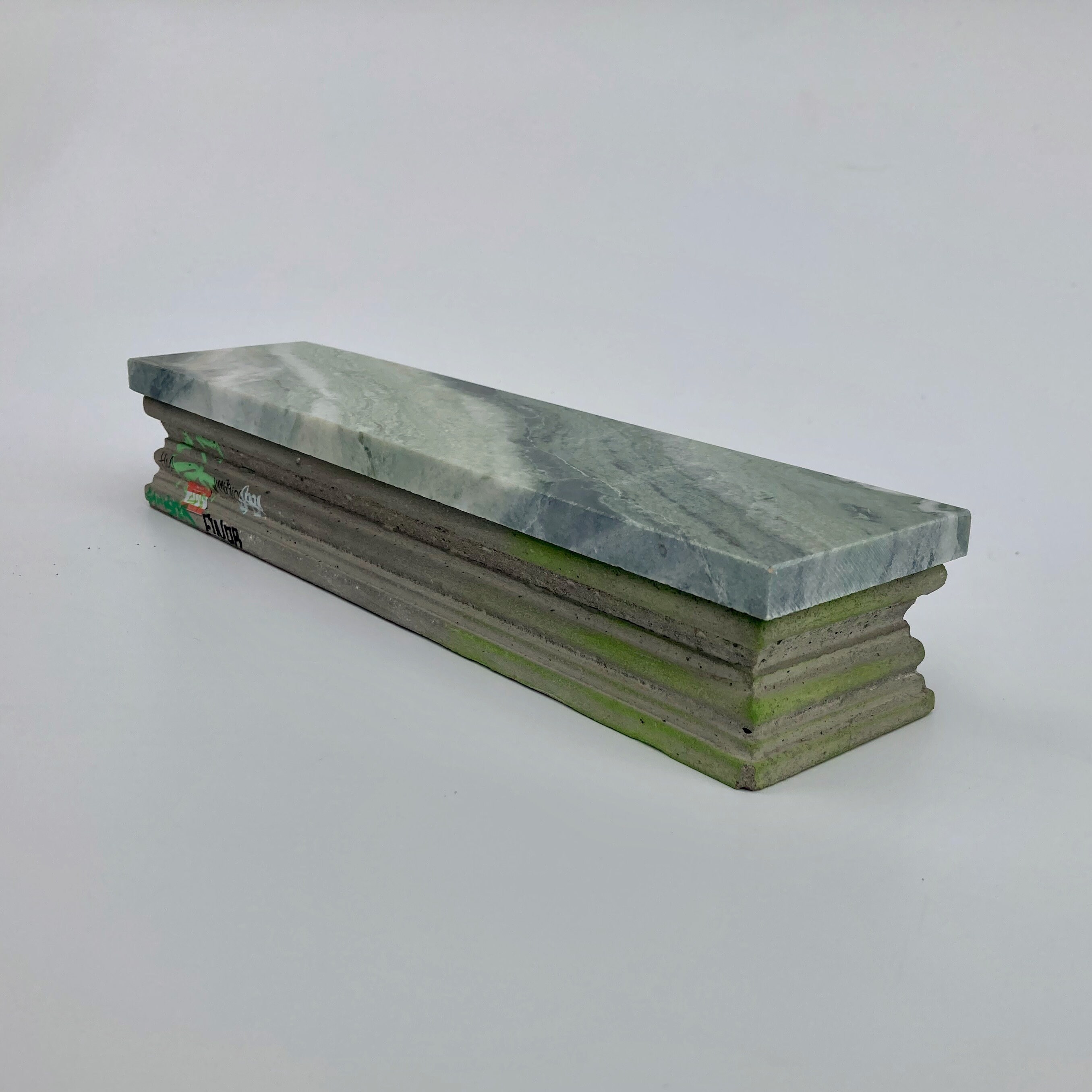 HISTORIC LEDGE - Realistic Fingerboard Street Obstacle in Cast Concrete ...