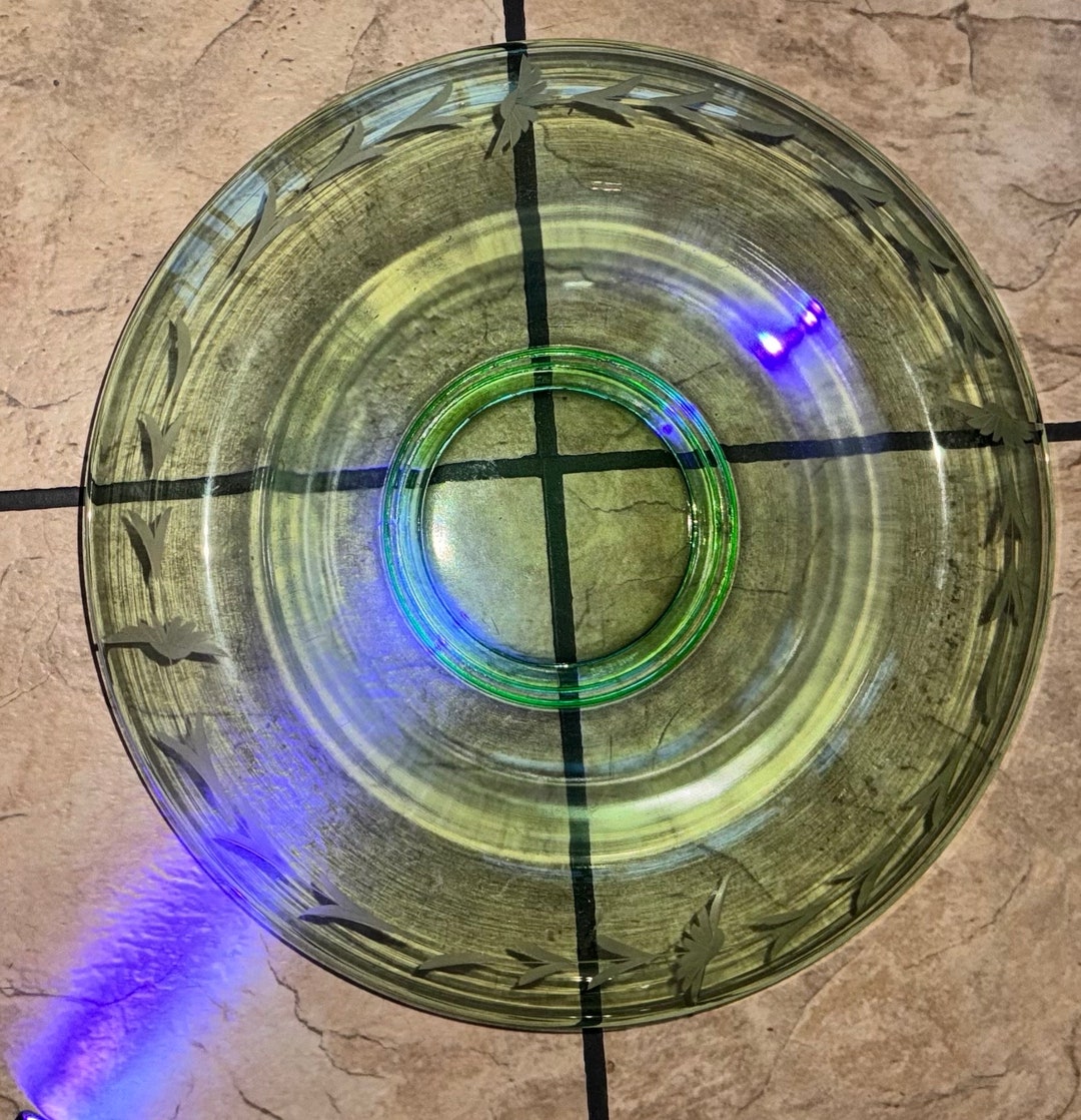 ANTIQUE GREEN DEPRESSION Glass Rolled Edge Console Bowl Low Uranium ...