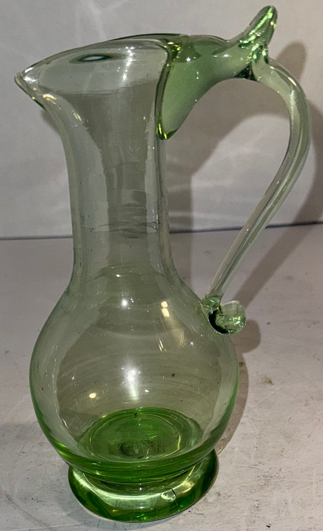 Jamestown Glass House Virginia Hand Blown Green Pitcher Vase 7.75 ...
