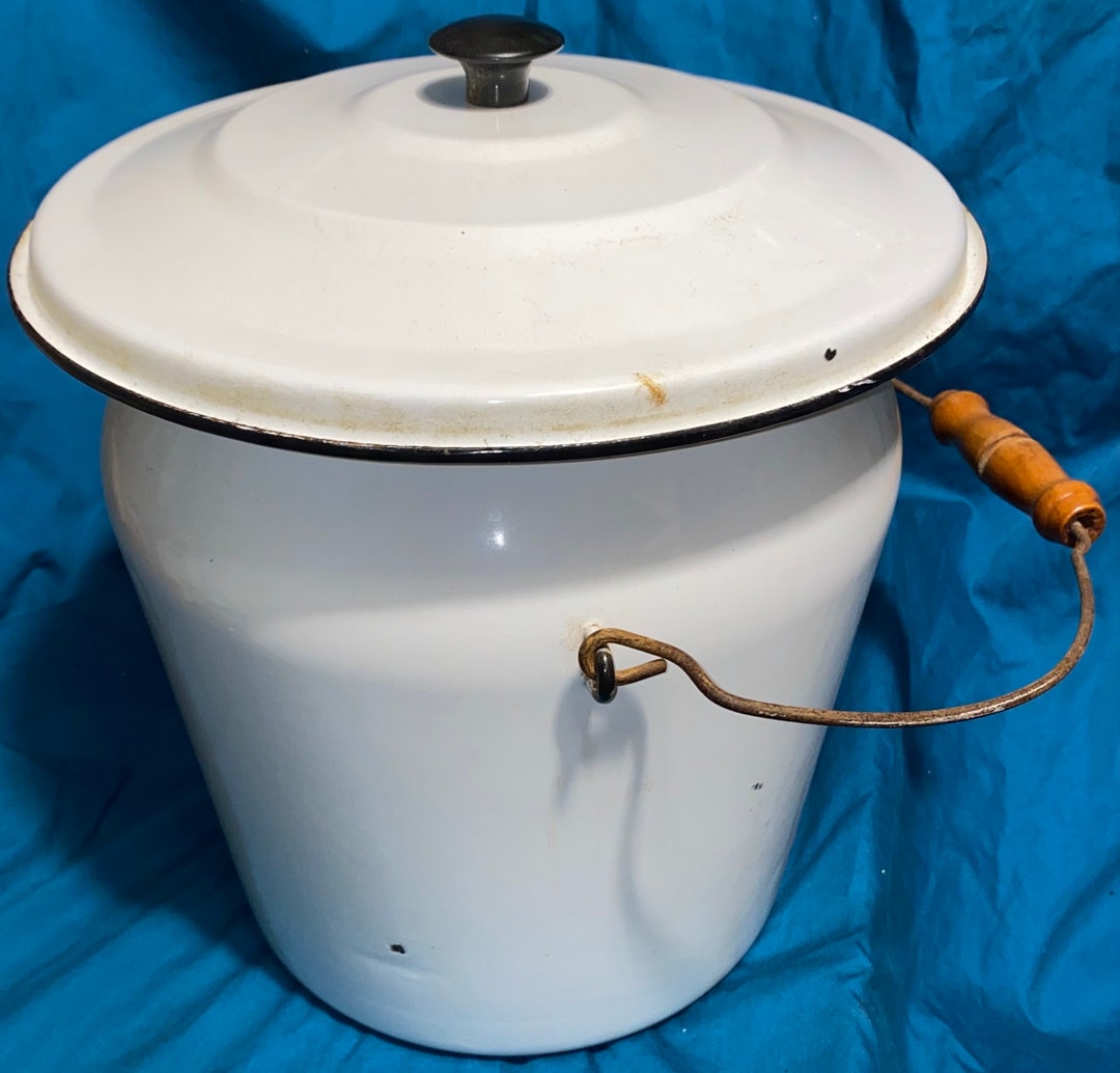 Vintage Enamelware Bucket W/ Lid Large 2.5 Gallon U.S. Standard ...