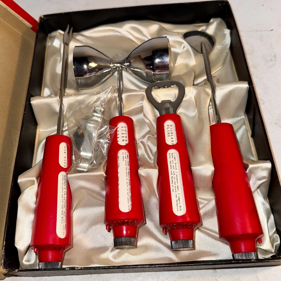 Vintage 4 Piece Bar Tools Set Red Handles Turn to Drink Recipes Gin ...