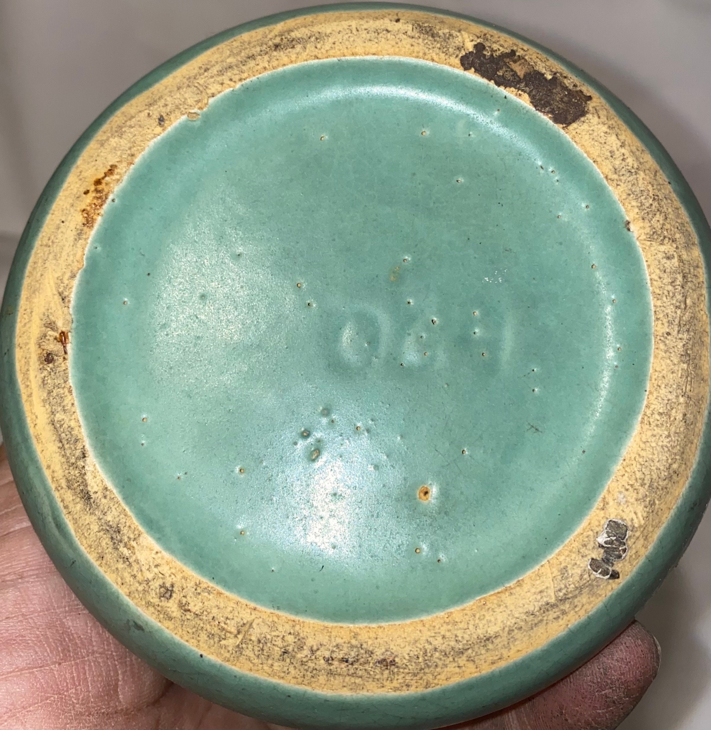 Brush Mccoy Art Vellum 1930s Vintage Pottery Matte Green Ceramic Vase ...