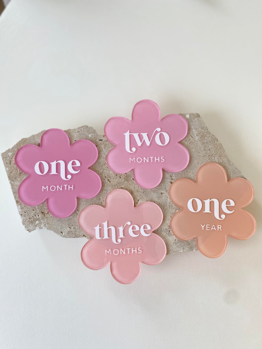 Daisy Acrylic Baby Milestone Discs, Monthly Milestone Set, Personalised ...