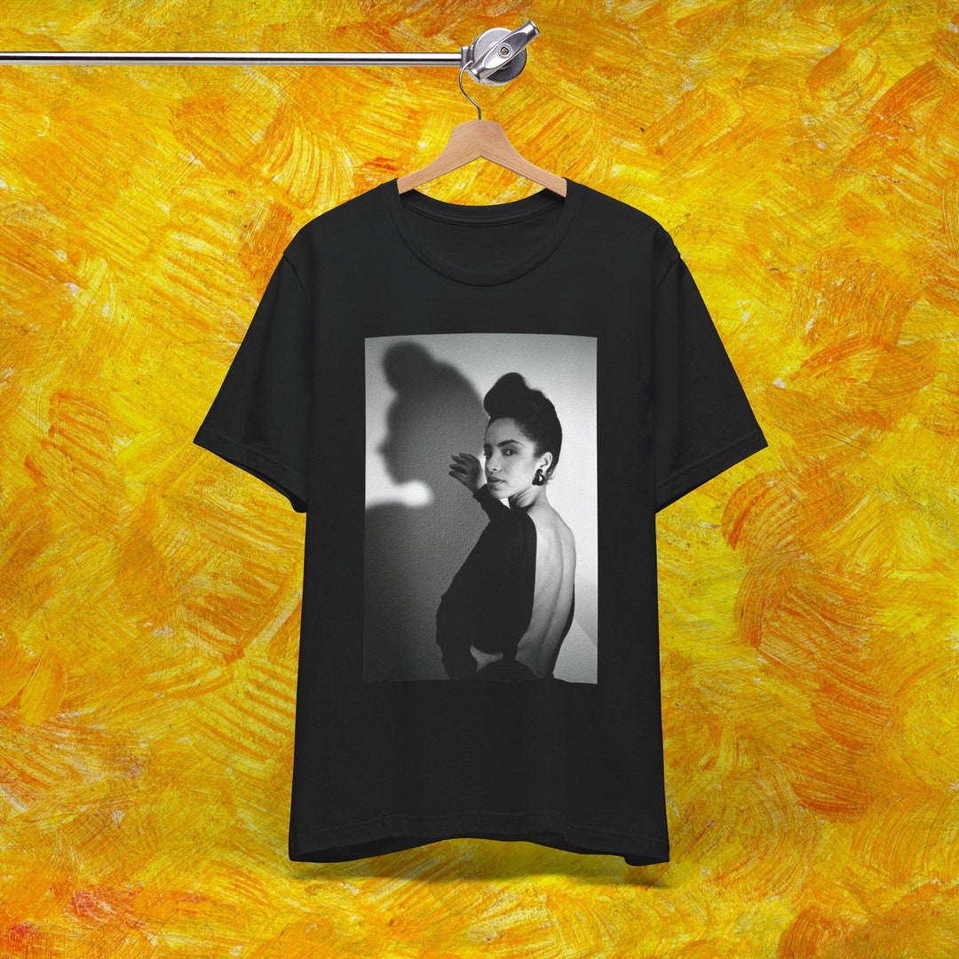 Sade Shirt 1983, Shadow Adu, R&B, Beyonce, Riri, Whitney, Badu, Anita ...