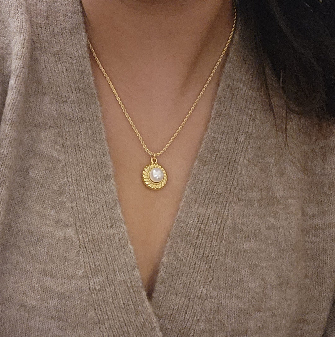 Statement Pearl Necklace - Etsy