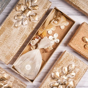 Return gifts for ladies store