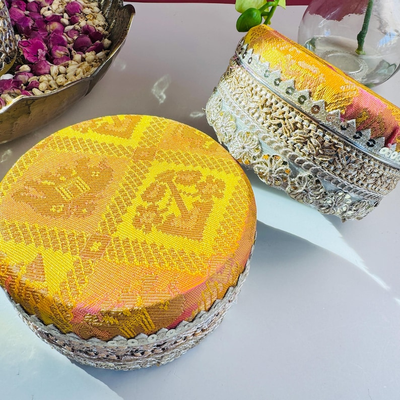 500 Gms Mithai Boxes, 1 Kg Indian Sweet Box, Diwali Sweet Box, Sweet ...