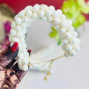Gajra for Hair, Mogra Gajra, Artificial Gajra, Jasmine Flower for Hair ...