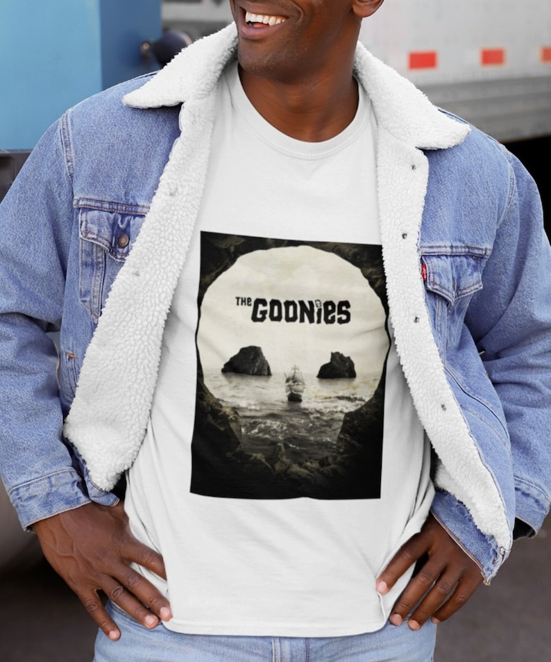 The Goonies Skull Horror Movie Shirts, the Goonies 1985 Comedy Movie ...