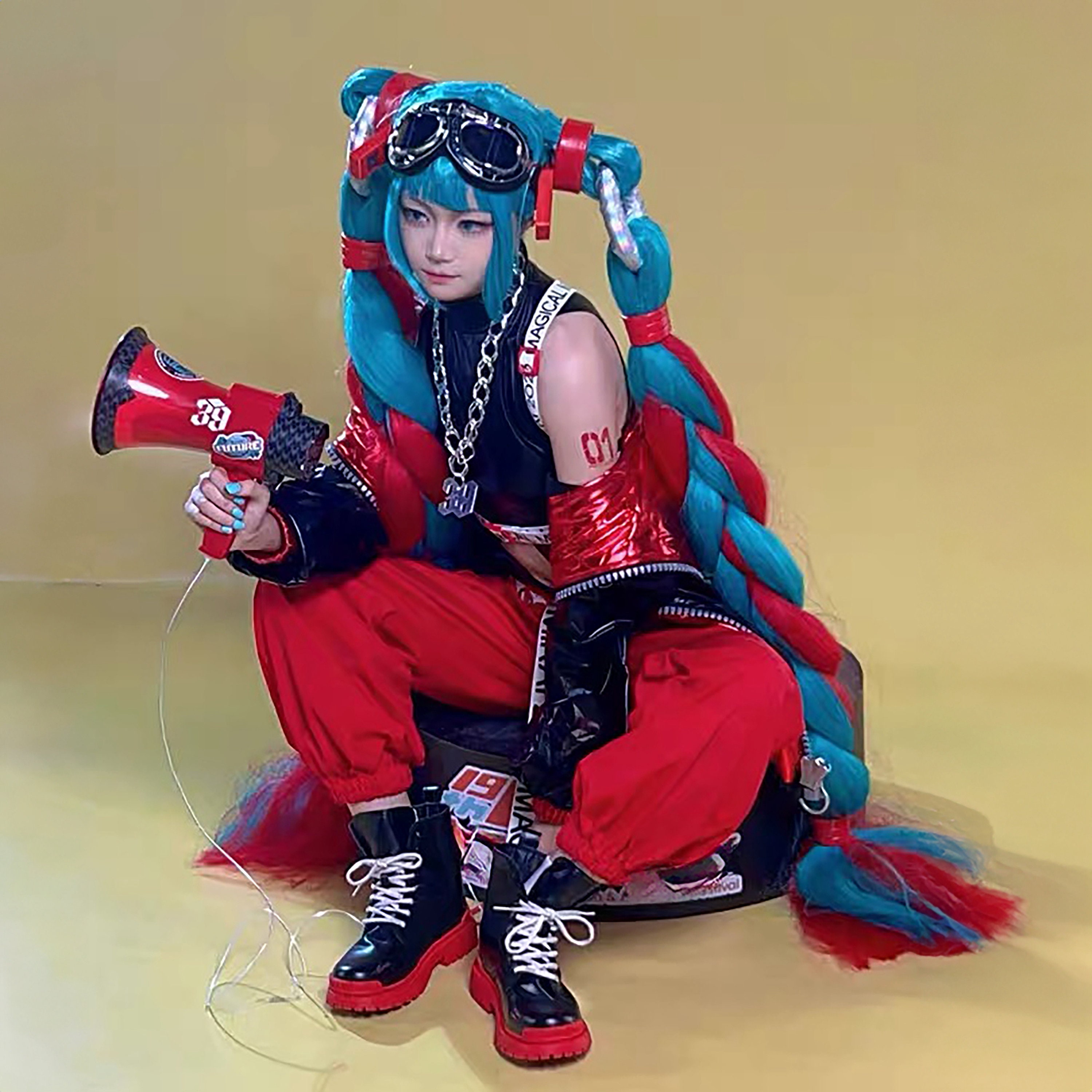 Rin Kagamine Meltdown Cosplay