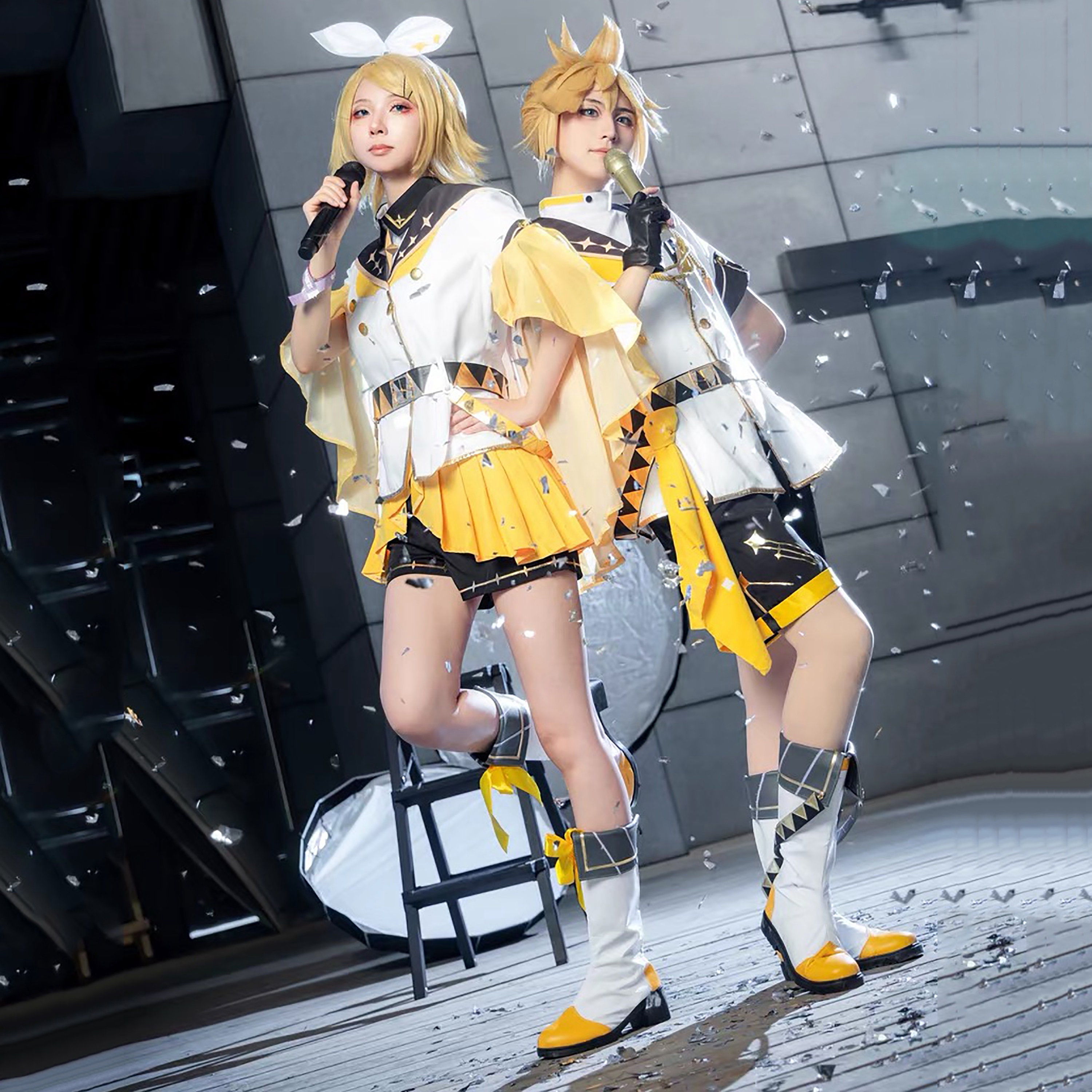 Kagamine Rin Cosplay Costume