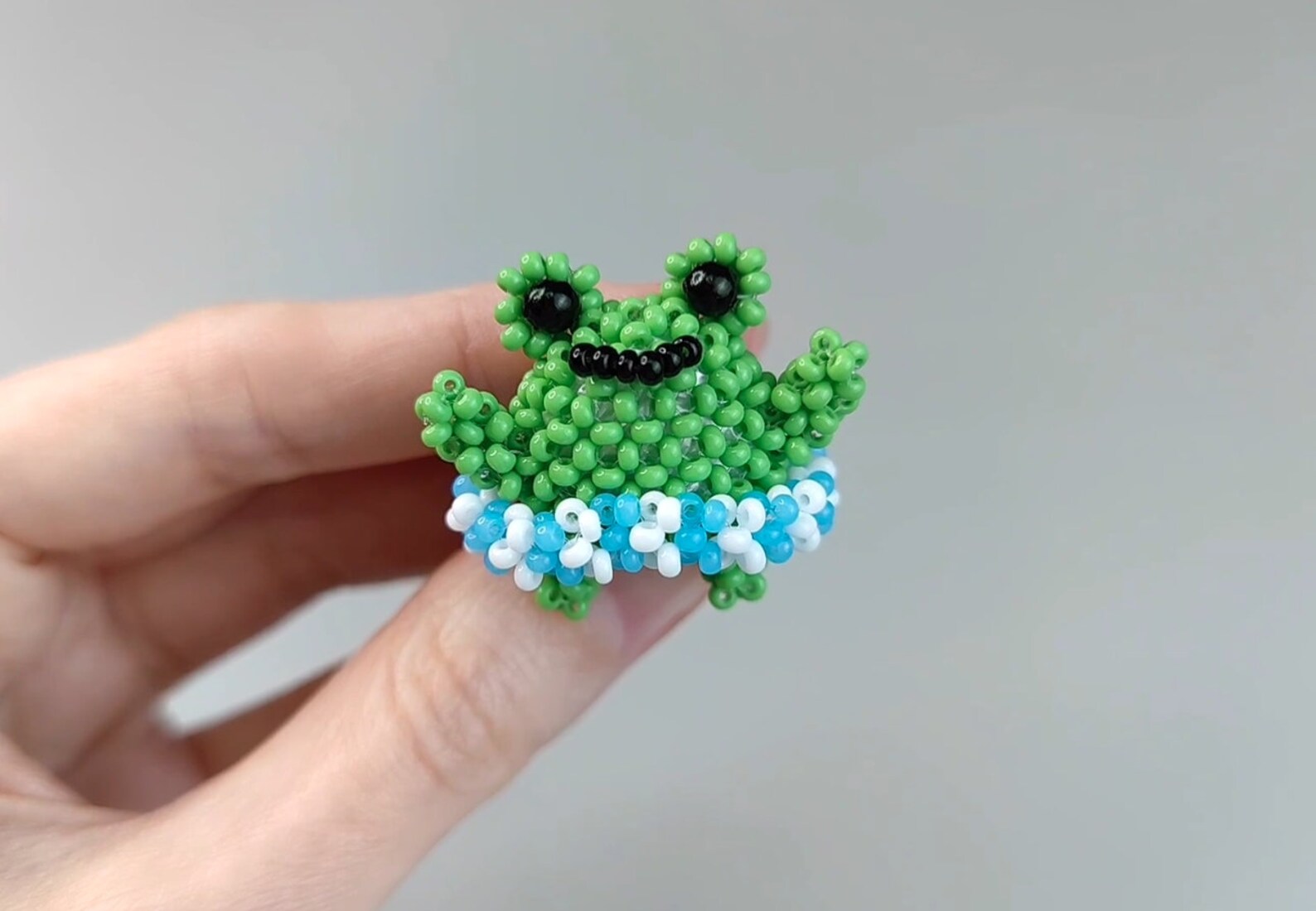 Beaded Frog Pattern Video Tutorial Frog Beading Patterns Beaded Frog Seed Bead Patterns Beadwork ...