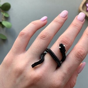 Beaded Snake Ring Video Tutorial: DIY Beadwork Pattern (digital ...