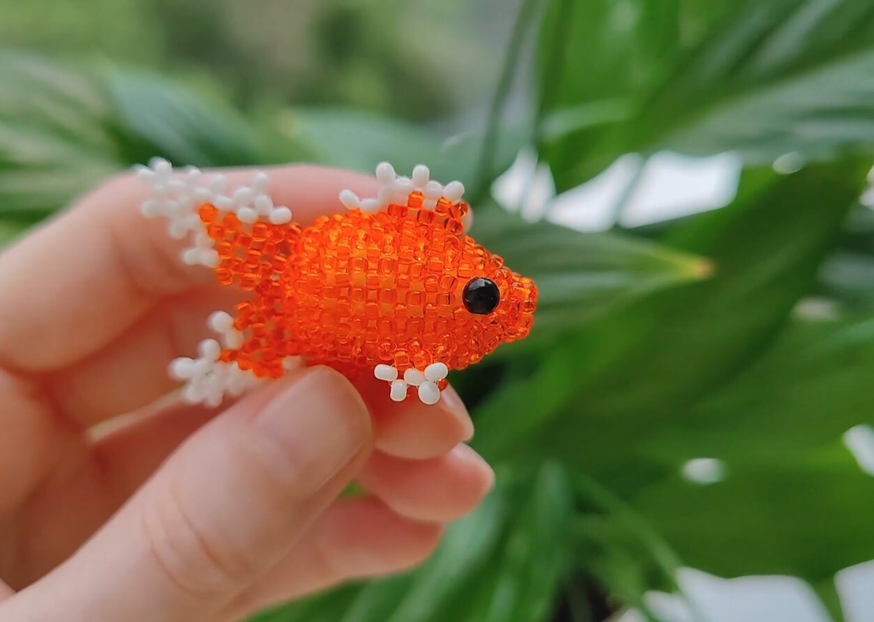 Beaded Goldfish Pattern Video Tutorial Goldfish Beading Patterns Beaded ...