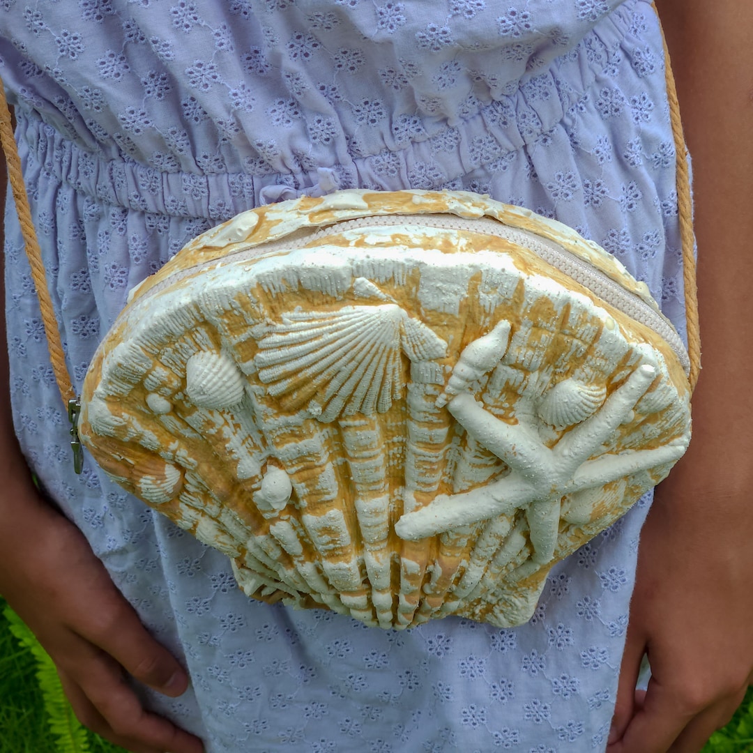 Clamshell Bag - Etsy