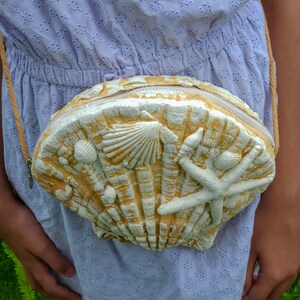 Clamshell Bag - Etsy