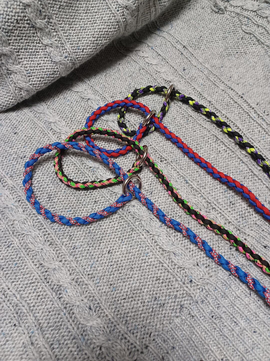 Custom Paracord Dog Leash, Chain Style Braid, 2 Color, Clip, or Slip On ...